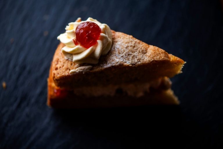 10 Best English Desserts - Traditional English desserts - British desserts