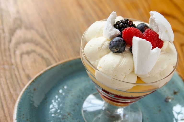 10 Best English Desserts - Traditional English desserts - British desserts